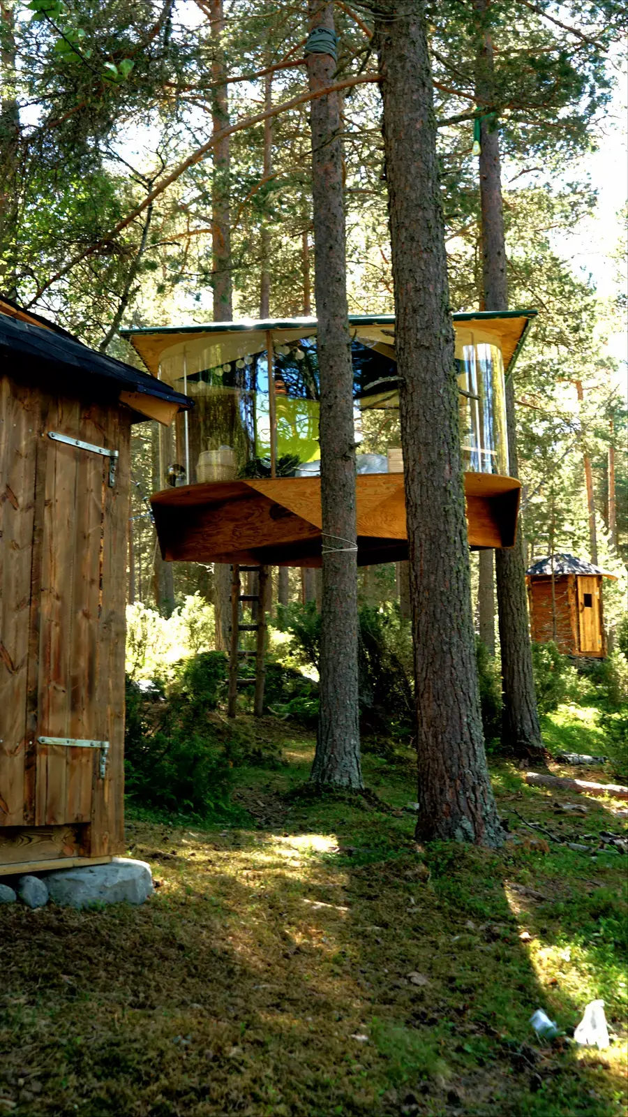 Floating Treehouse Surrounded By Beautiful Nature - Tretopphytte i ...